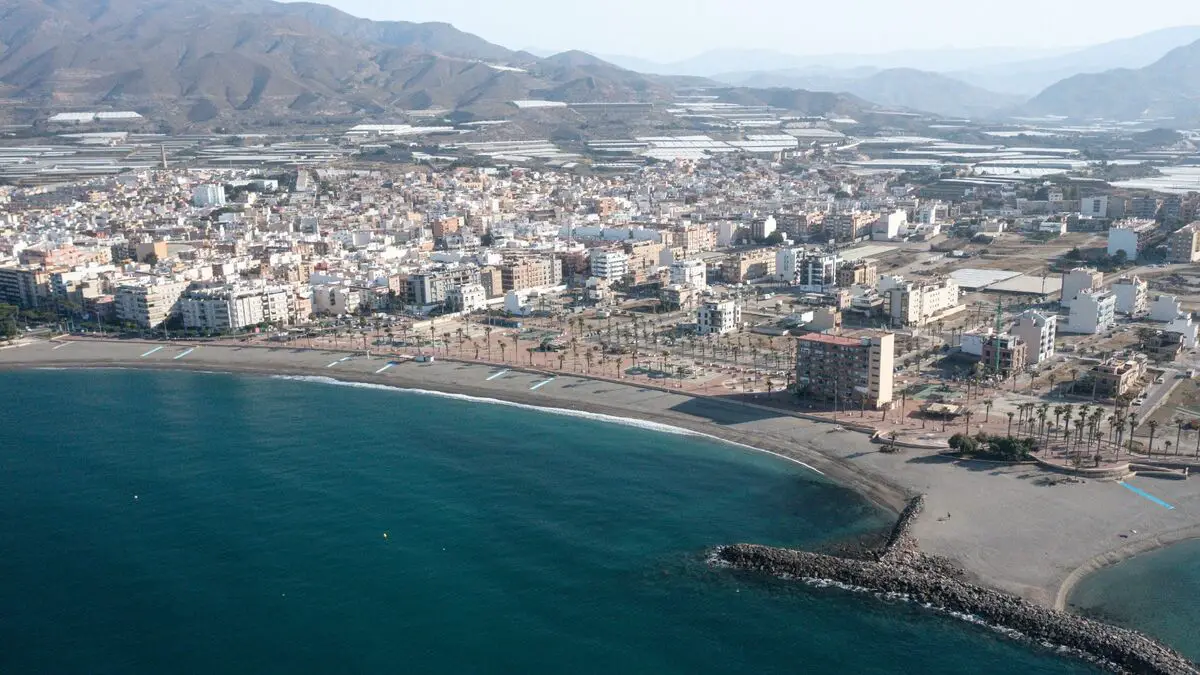 Qué ver en Adra, Almería: Descubre los tesoros ocultos de esta ...